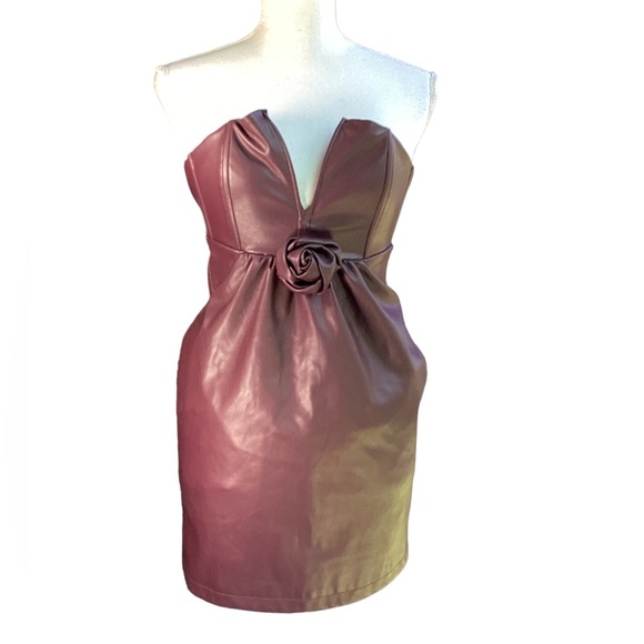 Ashley Park | Dresses | Ashley Park Rosette Strapless Voila Vegan ...